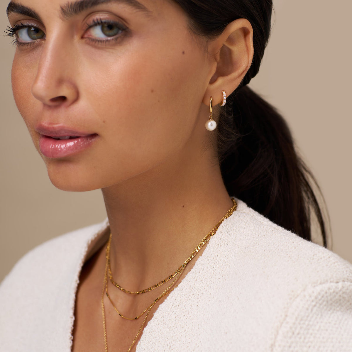 Pearl Frop Huggie Hoops Earrings Victoria met Albert